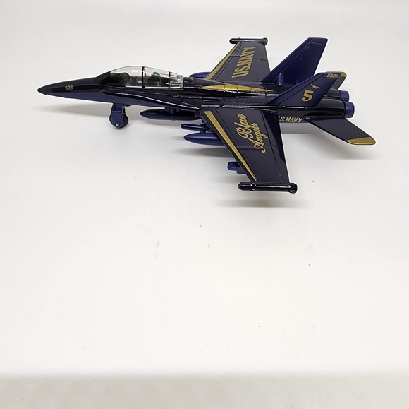 X Planes | Toys | Blue Angel Us Navy F8 Hornet Jet Toy With Pull Back ...